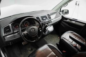 Volkswagen Multivan 2017 Peetri, ar dzinēja tilpumu 2.00 L un nobraukumu 221 tūkst. km par 25196 €, foto 8 vietnē AUTOMOTO.COM.LV