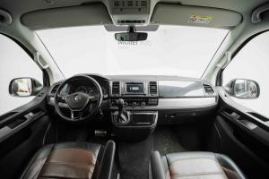 Volkswagen Multivan 2017 Peetri, ar dzinēja tilpumu 2.00 L un nobraukumu 221 tūkst. km par 25196 €, foto 12 vietnē AUTOMOTO.COM.LV