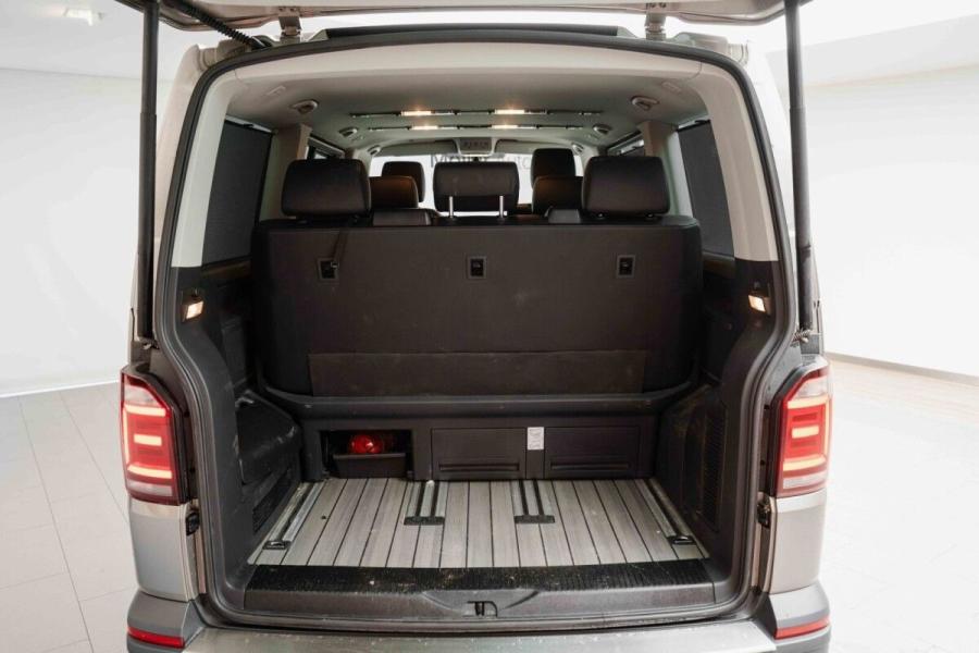 Volkswagen Multivan 2017 Peetri, ar dzinēja tilpumu 2.00 L un nobraukumu 221 tūkst. km par 25196 €, foto 15 vietnē AUTOMOTO.COM.LV