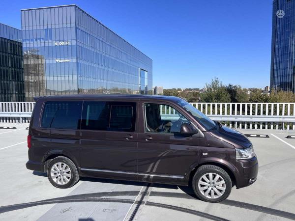 Violets Volkswagen Multivan 2013 Viļņa, ar dzinēja tilpumu 1.97 L un nobraukumu 232 tūkst. km par 22200 €, foto 6 vietnē AUTOMOTO.COM.LV