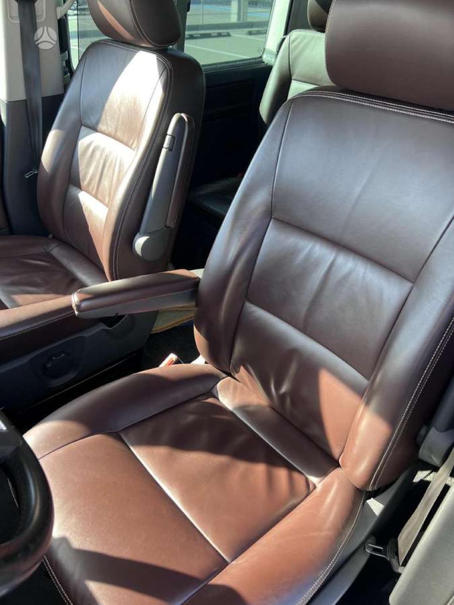 Violet Volkswagen Multivan 2013 in Vilnius, with an engine capacity of 1.97 L and mileage of 232 thousand km for 22200 €, photo 15 on AUTOMOTO.COM.LV