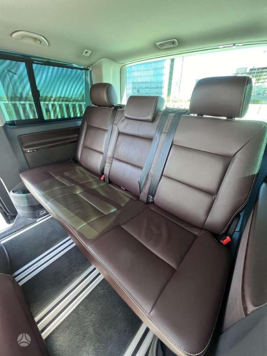 Violet Volkswagen Multivan 2013 in Vilnius, with an engine capacity of 1.97 L and mileage of 232 thousand km for 22200 €, photo 17 on AUTOMOTO.COM.LV