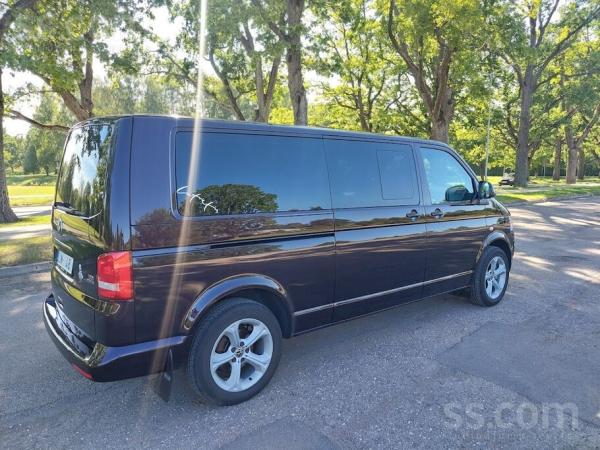 Violets Volkswagen Multivan 2015 Valmiera, ar dzinēja tilpumu 2.00 L un nobraukumu 246 tūkst. km par 22000 €, foto 4 vietnē AUTOMOTO.COM.LV
