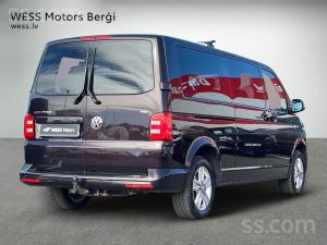 Violet Volkswagen Multivan 2016 in Riga, with an engine capacity of 2.00 L and mileage of 286 thousand km for 20200 €, photo 3 on AUTOMOTO.COM.LV