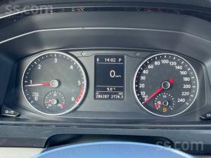 Violet Volkswagen Multivan 2016 in Riga, with an engine capacity of 2.00 L and mileage of 286 thousand km for 20200 €, photo 14 on AUTOMOTO.COM.LV