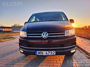 Violets Volkswagen Multivan 2016 Rīga, ar dzinēja tilpumu 2.00 L un nobraukumu 285 tūkst. km par 21900 €, foto 4 vietnē AUTOMOTO.COM.LV
