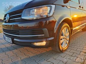 Violets Volkswagen Multivan 2016 Rīga, ar dzinēja tilpumu 2.00 L un nobraukumu 285 tūkst. km par 21900 €, foto 5 vietnē AUTOMOTO.COM.LV