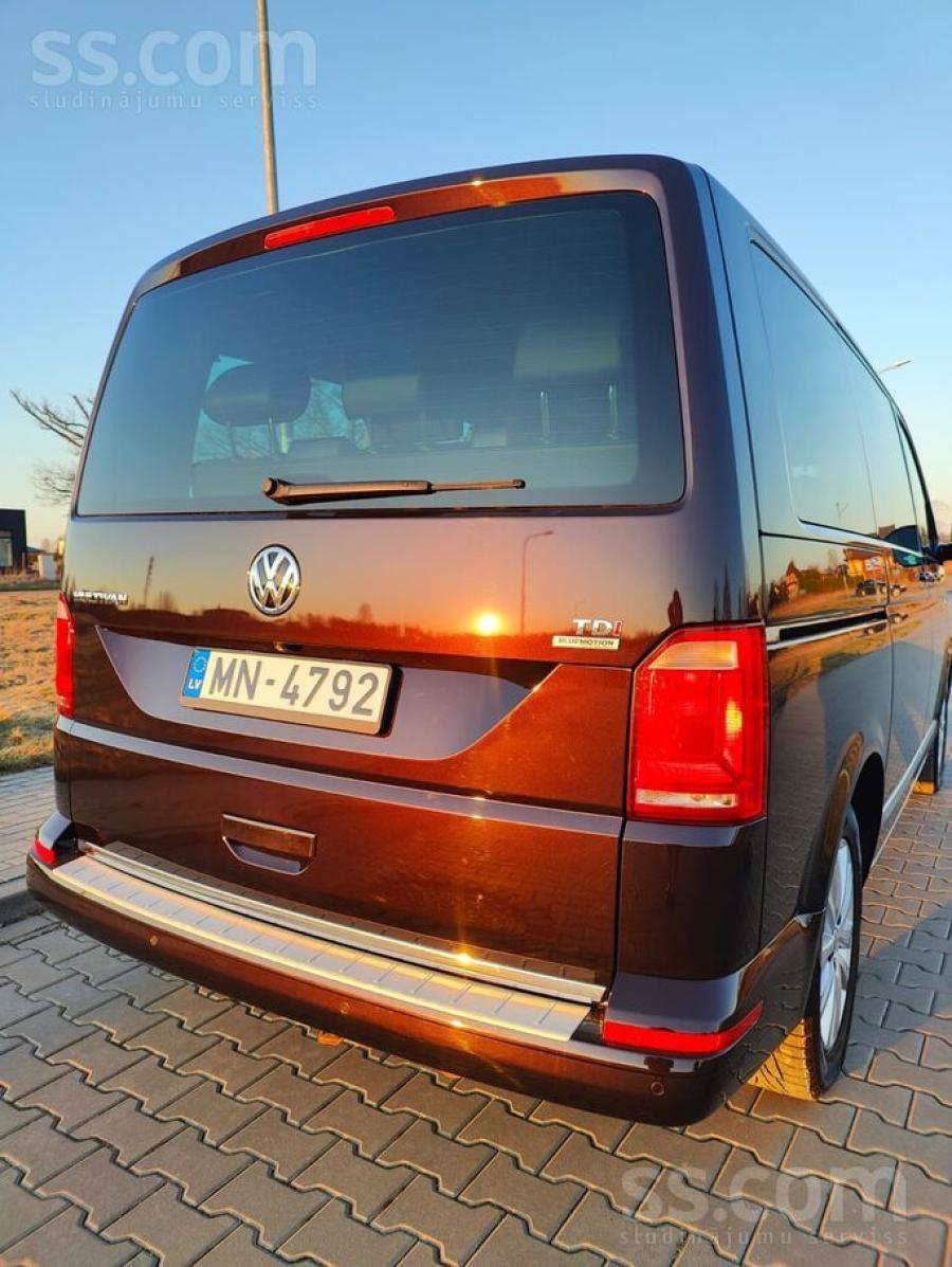 Violets Volkswagen Multivan 2016 Rīga, ar dzinēja tilpumu 2.00 L un nobraukumu 285 tūkst. km par 21900 €, foto 8 vietnē AUTOMOTO.COM.LV