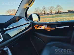 Violets Volkswagen Multivan 2016 Rīga, ar dzinēja tilpumu 2.00 L un nobraukumu 285 tūkst. km par 21900 €, foto 12 vietnē AUTOMOTO.COM.LV