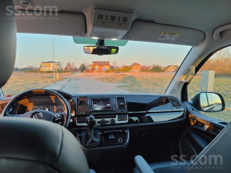 Violets Volkswagen Multivan 2016 Rīga, ar dzinēja tilpumu 2.00 L un nobraukumu 285 tūkst. km par 21900 €, foto 17 vietnē AUTOMOTO.COM.LV