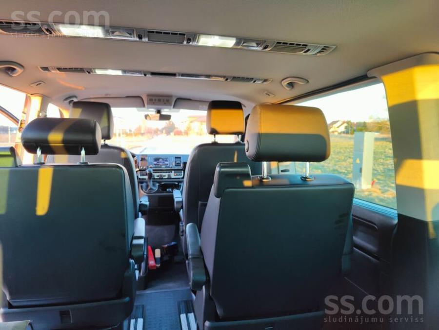 Violets Volkswagen Multivan 2016 Rīga, ar dzinēja tilpumu 2.00 L un nobraukumu 285 tūkst. km par 21900 €, foto 19 vietnē AUTOMOTO.COM.LV