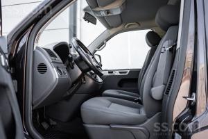 Violets Volkswagen Multivan 2007 Rīga, ar dzinēja tilpumu 2.50 L un nobraukumu 337 tūkst. km par 8950 €, foto 8 vietnē AUTOMOTO.COM.LV