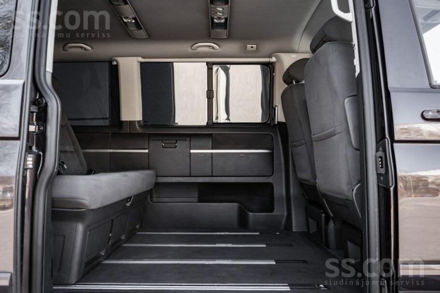 Violets Volkswagen Multivan 2007 Rīga, ar dzinēja tilpumu 2.50 L un nobraukumu 337 tūkst. km par 8950 €, foto 10 vietnē AUTOMOTO.COM.LV