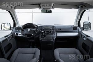 Violets Volkswagen Multivan 2007 Rīga, ar dzinēja tilpumu 2.50 L un nobraukumu 337 tūkst. km par 8950 €, foto 14 vietnē AUTOMOTO.COM.LV