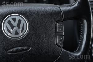 Violets Volkswagen Multivan 2007 Rīga, ar dzinēja tilpumu 2.50 L un nobraukumu 337 tūkst. km par 8950 €, foto 18 vietnē AUTOMOTO.COM.LV