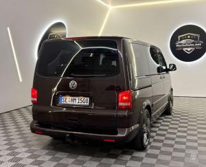 Violet Volkswagen Multivan 2010 in Marijampole, with an engine capacity of 1.97 L and mileage of 257 thousand km for 15999 €, photo 29 on AUTOMOTO.COM.LV