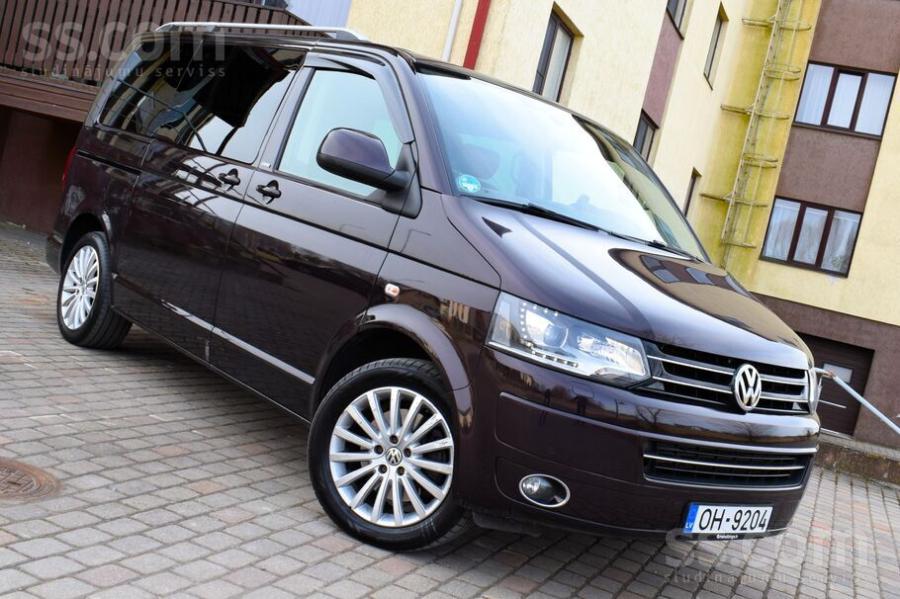 Violet Volkswagen Multivan 2013 in Riga, with an engine capacity of 2.00 L and mileage of 206 thousand km for 18790 €, photo 1 on AUTOMOTO.COM.LV