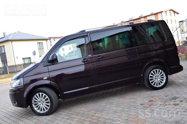 Violet Volkswagen Multivan 2013 in Riga, with an engine capacity of 2.00 L and mileage of 206 thousand km for 18790 €, photo 4 on AUTOMOTO.COM.LV