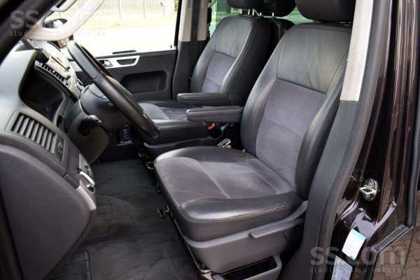 Violet Volkswagen Multivan 2013 in Riga, with an engine capacity of 2.00 L and mileage of 206 thousand km for 18790 €, photo 10 on AUTOMOTO.COM.LV
