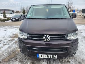 Violets Volkswagen Multivan 2015 Daugavpils, ar dzinēja tilpumu 2.00 L un nobraukumu 106 tūkst. km par 24500 €, foto 3 vietnē AUTOMOTO.COM.LV