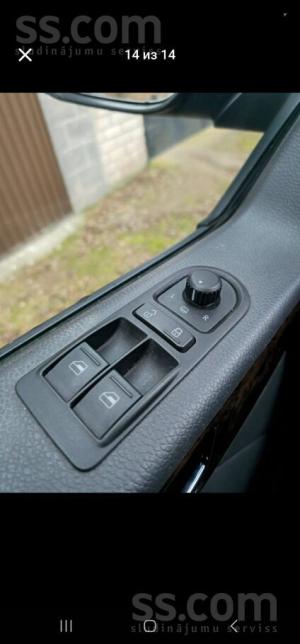 Violets Volkswagen Multivan 2015 Daugavpils, ar dzinēja tilpumu 2.00 L un nobraukumu 106 tūkst. km par 24500 €, foto 12 vietnē AUTOMOTO.COM.LV