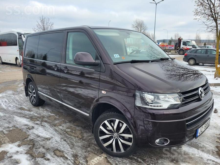 Violets Volkswagen Multivan 2015 Daugavpils, ar dzinēja tilpumu 2.00 L un nobraukumu 108 tūkst. km par 22500 €, foto 1 vietnē AUTOMOTO.COM.LV