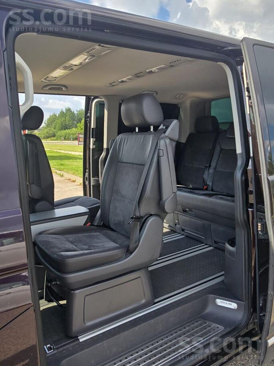 Violets Volkswagen Multivan 2015 Daugavpils, ar dzinēja tilpumu 2.00 L un nobraukumu 108 tūkst. km par 22500 €, foto 8 vietnē AUTOMOTO.COM.LV
