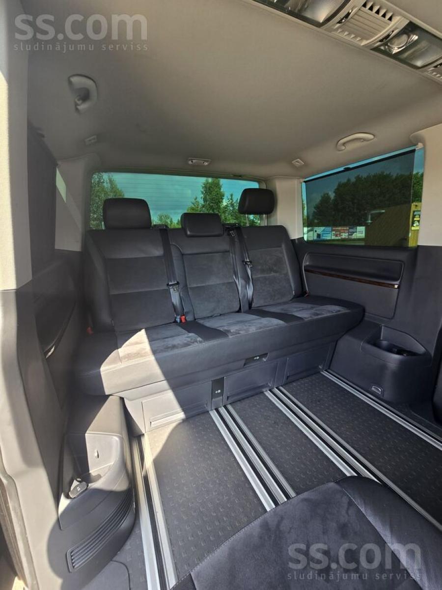 Violets Volkswagen Multivan 2015 Daugavpils, ar dzinēja tilpumu 2.00 L un nobraukumu 108 tūkst. km par 22500 €, foto 12 vietnē AUTOMOTO.COM.LV