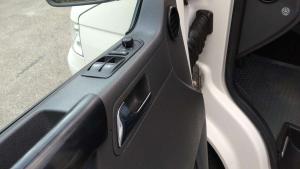 Balts Volkswagen Multivan 2007 Varėna, ar dzinēja tilpumu 2.50 L un nobraukumu 278 tūkst. km par 7900 €, foto 10 vietnē AUTOMOTO.COM.LV