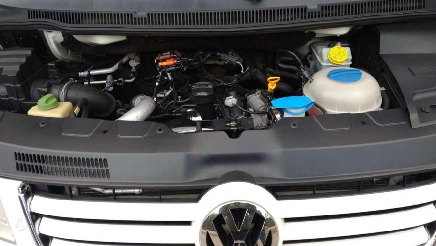 Balts Volkswagen Multivan 2007 Varėna, ar dzinēja tilpumu 2.50 L un nobraukumu 278 tūkst. km par 7900 €, foto 21 vietnē AUTOMOTO.COM.LV