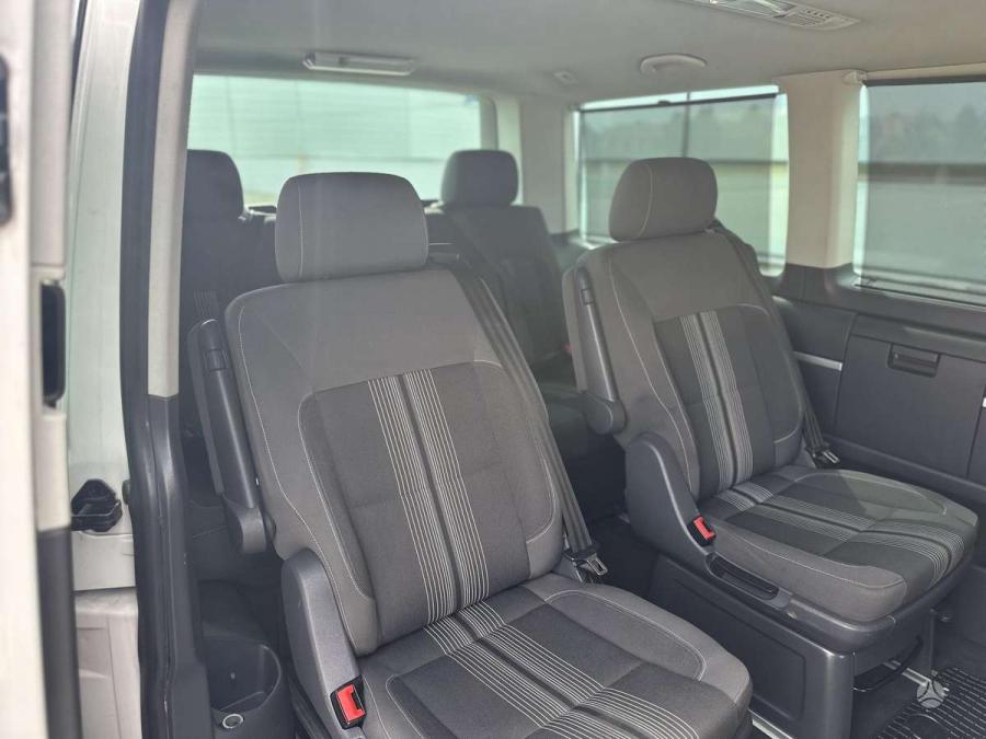 Белый Фольксваген Мультиван 2012 в Паневежис, объемом двигателя 1.97 л и пробегом 232 тыс. км за 12500 €, фото 14 на AUTOMOTO.COM.LV