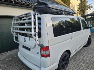 White Volkswagen Multivan 2013 in Kedainiai, with an engine capacity of 1.97 L and mileage of 279 thousand km for 14999 €, photo 10 on AUTOMOTO.COM.LV