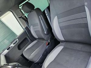 White Volkswagen Multivan 2013 in Kedainiai, with an engine capacity of 1.97 L and mileage of 279 thousand km for 14999 €, photo 17 on AUTOMOTO.COM.LV