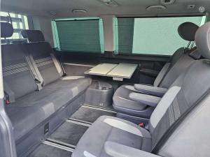 White Volkswagen Multivan 2013 in Kedainiai, with an engine capacity of 1.97 L and mileage of 279 thousand km for 14999 €, photo 30 on AUTOMOTO.COM.LV