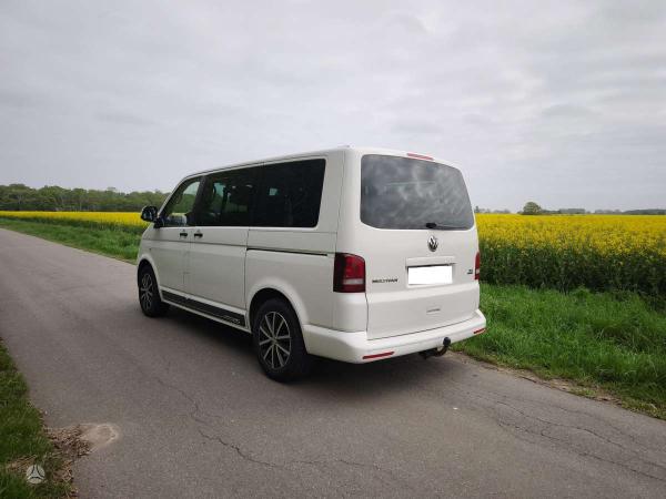 Balts Volkswagen Multivan 2014 Pasvalys, ar dzinēja tilpumu 1.97 L un nobraukumu 298 tūkst. km par 17000 €, foto 2 vietnē AUTOMOTO.COM.LV