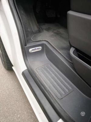 Balts Volkswagen Multivan 2014 Pasvalys, ar dzinēja tilpumu 1.97 L un nobraukumu 298 tūkst. km par 17000 €, foto 7 vietnē AUTOMOTO.COM.LV