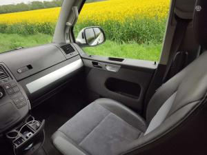 Balts Volkswagen Multivan 2014 Pasvalys, ar dzinēja tilpumu 1.97 L un nobraukumu 298 tūkst. km par 17000 €, foto 11 vietnē AUTOMOTO.COM.LV