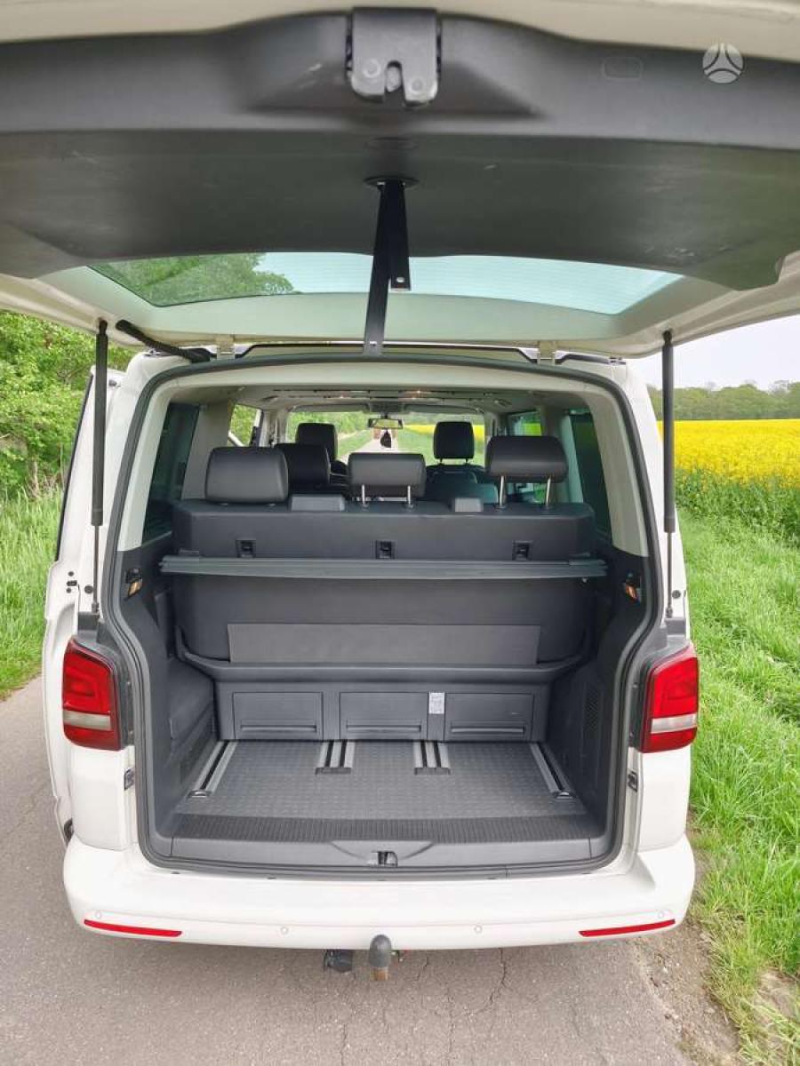 Balts Volkswagen Multivan 2014 Pasvalys, ar dzinēja tilpumu 1.97 L un nobraukumu 298 tūkst. km par 17000 €, foto 13 vietnē AUTOMOTO.COM.LV
