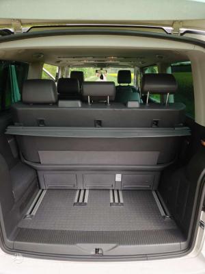 Balts Volkswagen Multivan 2014 Pasvalys, ar dzinēja tilpumu 1.97 L un nobraukumu 298 tūkst. km par 17000 €, foto 14 vietnē AUTOMOTO.COM.LV