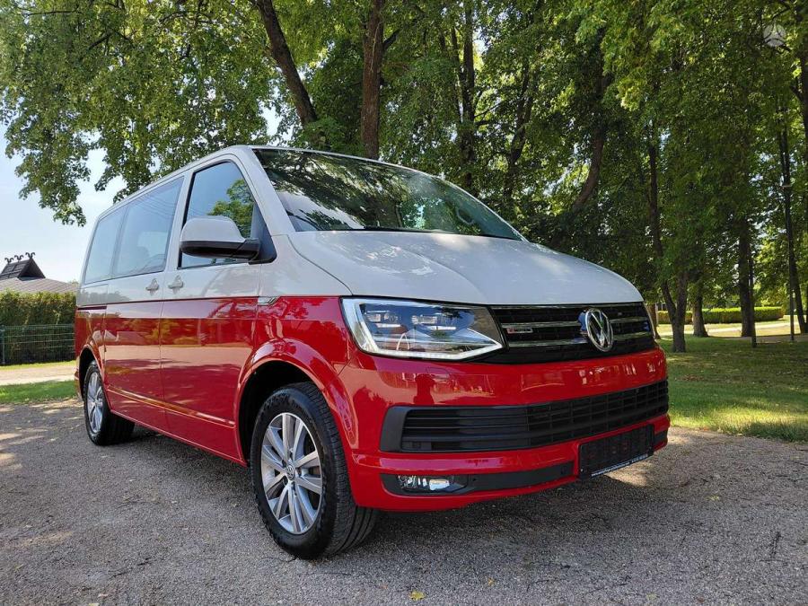 White Volkswagen Multivan 2016 in Vilkaviskis, with an engine capacity of 2.00 L and mileage of 210 thousand km for 22600 €, photo 1 on AUTOMOTO.COM.LV