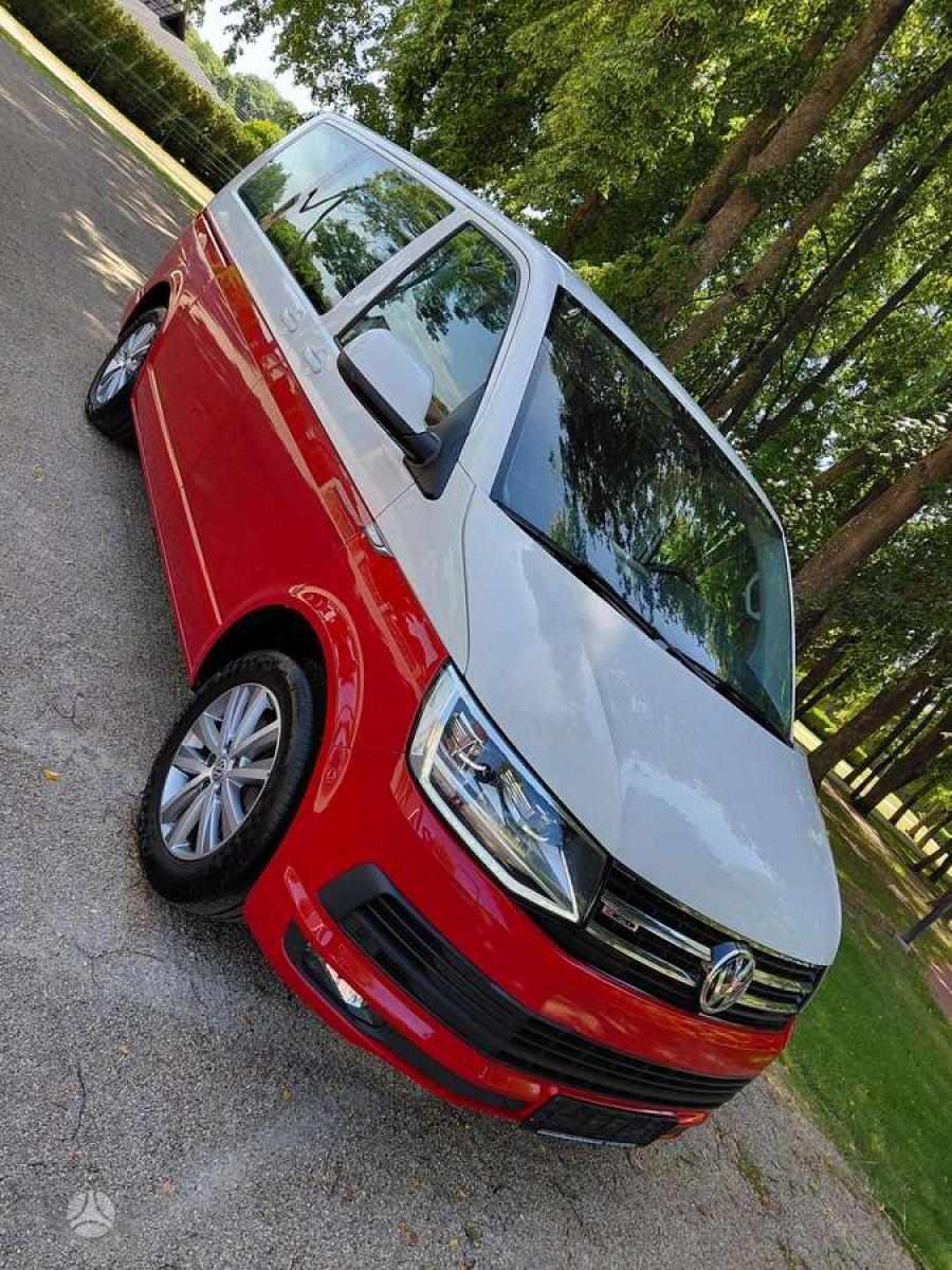 White Volkswagen Multivan 2016 in Vilkaviskis, with an engine capacity of 2.00 L and mileage of 210 thousand km for 22600 €, photo 5 on AUTOMOTO.COM.LV