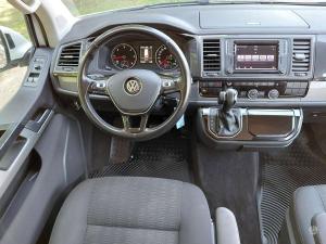 White Volkswagen Multivan 2016 in Vilkaviskis, with an engine capacity of 2.00 L and mileage of 210 thousand km for 22600 €, photo 23 on AUTOMOTO.COM.LV
