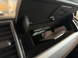 Balts Volkswagen Multivan 2017 Klaipėda, ar dzinēja tilpumu 2.00 L un nobraukumu 174 tūkst. km par 31500 €, foto 22 vietnē AUTOMOTO.COM.LV