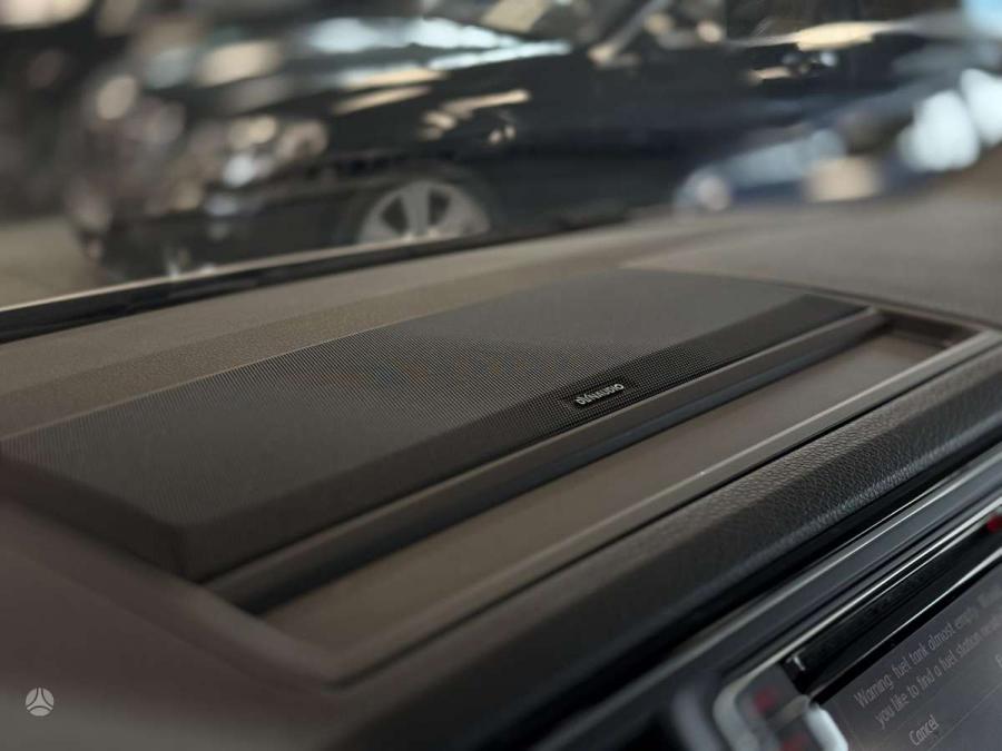 Balts Volkswagen Multivan 2017 Klaipėda, ar dzinēja tilpumu 2.00 L un nobraukumu 174 tūkst. km par 30900 €, foto 10 vietnē AUTOMOTO.COM.LV