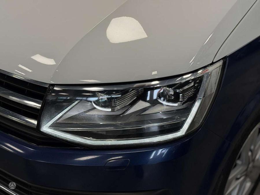 Balts Volkswagen Multivan 2017 Klaipėda, ar dzinēja tilpumu 2.00 L un nobraukumu 174 tūkst. km par 30900 €, foto 28 vietnē AUTOMOTO.COM.LV