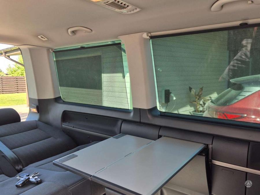 Balts Volkswagen Multivan 2018 Klaipėda, ar dzinēja tilpumu 1.97 L un nobraukumu 377 tūkst. km par 19900 €, foto 9 vietnē AUTOMOTO.COM.LV