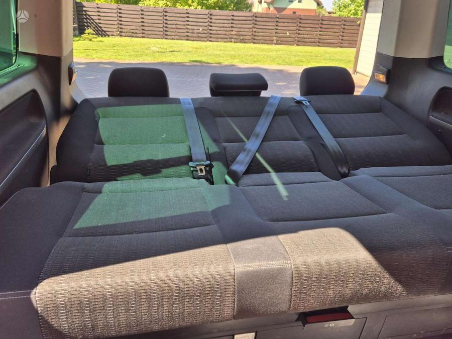 Balts Volkswagen Multivan 2018 Klaipėda, ar dzinēja tilpumu 1.97 L un nobraukumu 377 tūkst. km par 19900 €, foto 12 vietnē AUTOMOTO.COM.LV