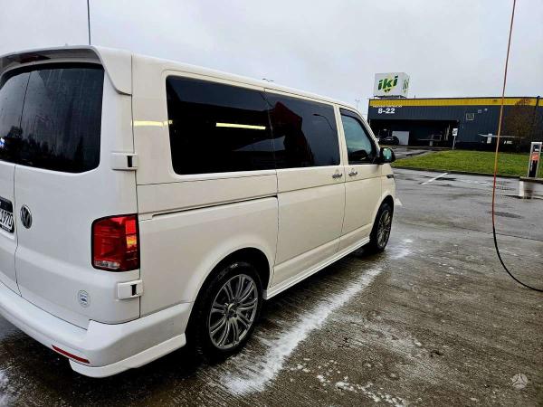 White Volkswagen Multivan 2020 in Kaisiadorys, with an engine capacity of 2.00 L and mileage of 160 thousand km for 19900 €, photo 5 on AUTOMOTO.COM.LV