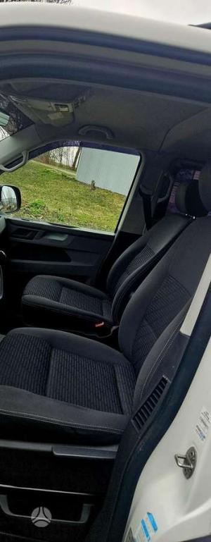 White Volkswagen Multivan 2020 in Kaisiadorys, with an engine capacity of 2.00 L and mileage of 120 thousand km for 26000 €, photo 10 on AUTOMOTO.COM.LV