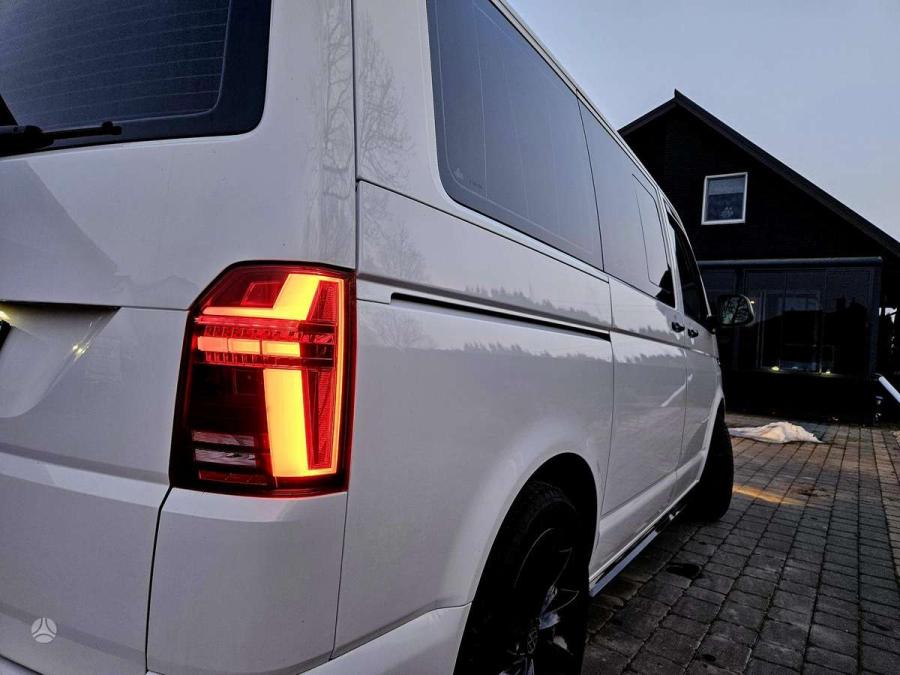 White Volkswagen Multivan 2020 in Kaisiadorys, with an engine capacity of 2.00 L and mileage of 120 thousand km for 26000 €, photo 19 on AUTOMOTO.COM.LV